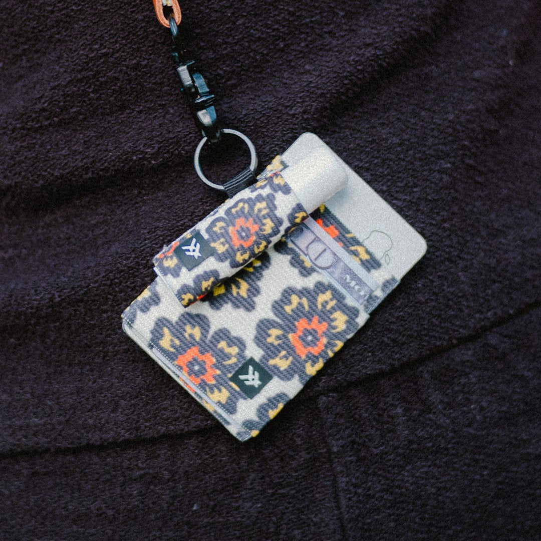 Minimalist & Secure Elastic Wallets | Thread® · Thread®