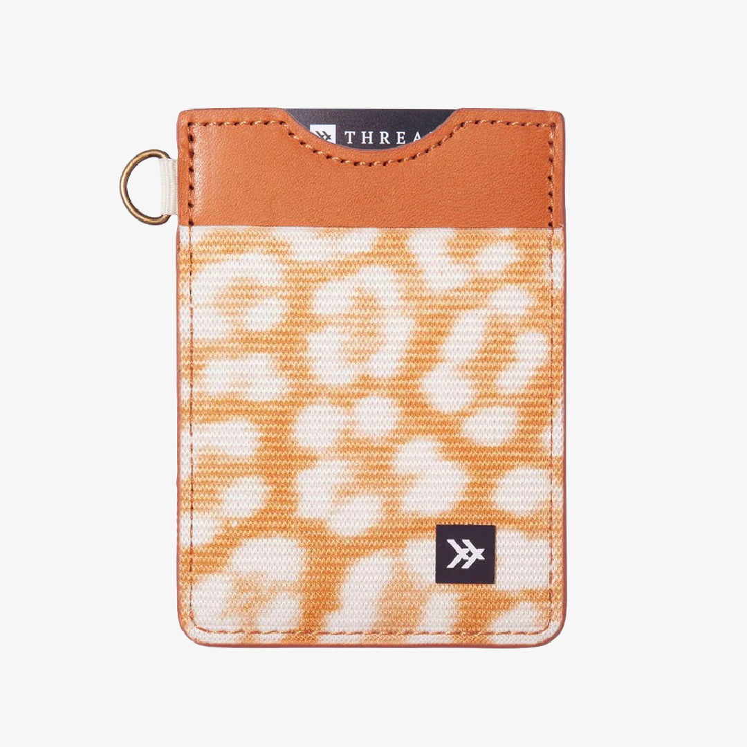 Reese | Vertical Wallet | RFID-Protected Leather | Thread® · Thread®