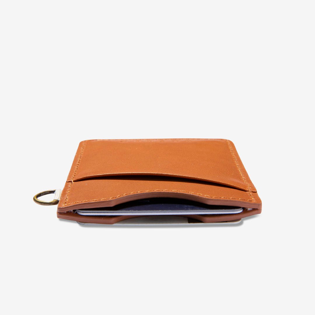 Yellowstone | Vertical Wallet | RFID-Protected Leather | Thread® · Thread®